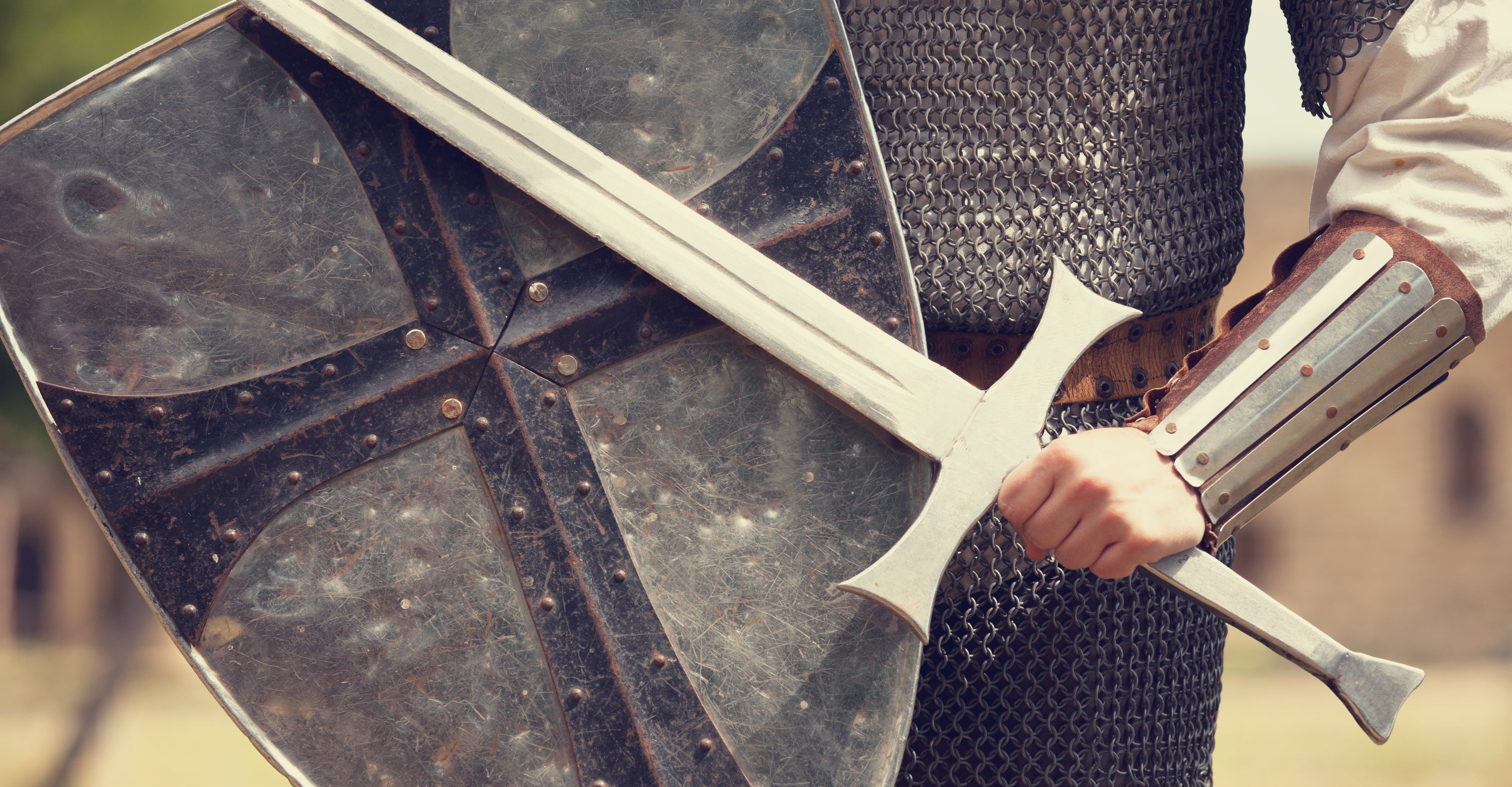 The Origin and Development of the Medieval Arming Sword — Fire and Steel