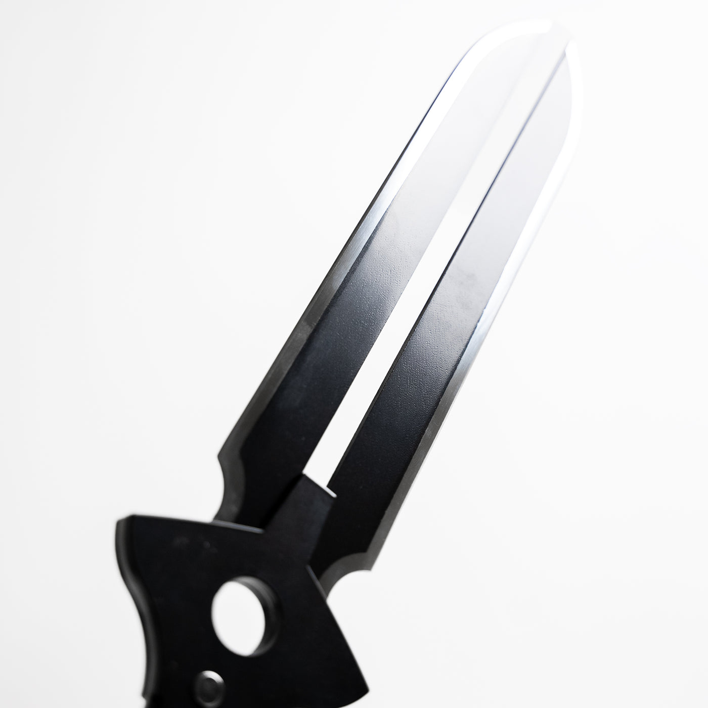 Hei's Dagger — Fire and Steel