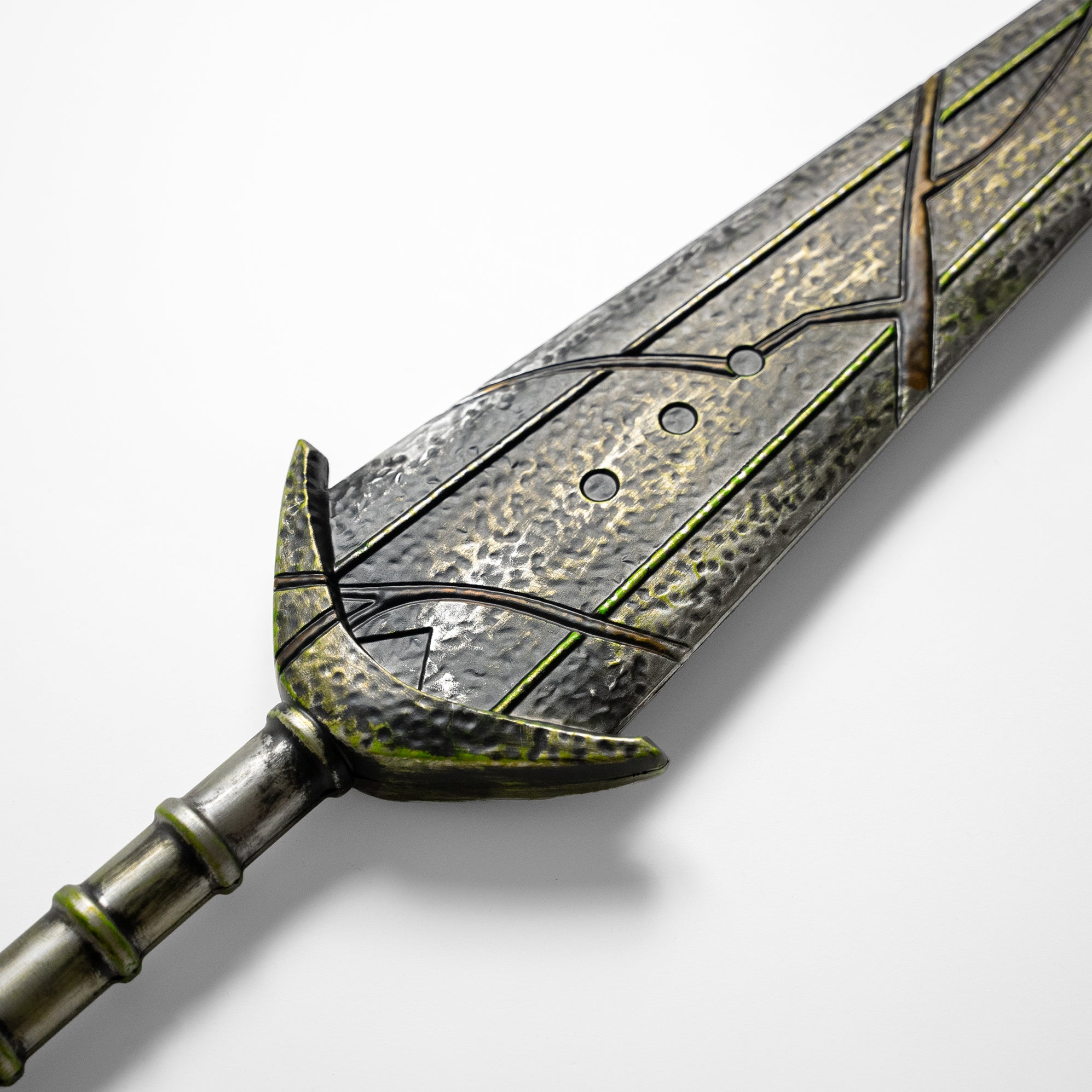 Stone Knight's Stone Greatsword (High — Fire and Steel
