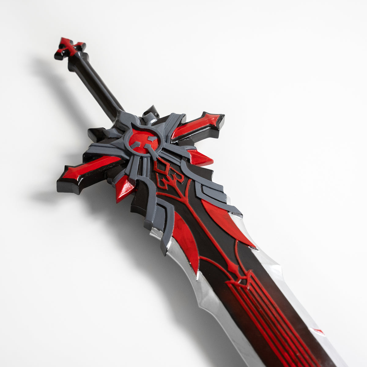 Wolf's Gravestone Claymore Sword (Resin) — Fire and Steel